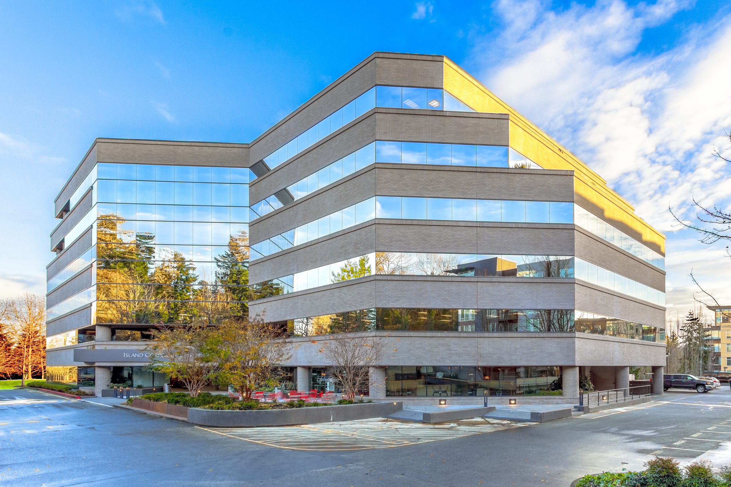 Island Corporate Center - Mercer Island, WA - Broderick Group